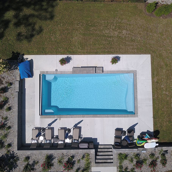 Model R32 Fiberglass by River Pools